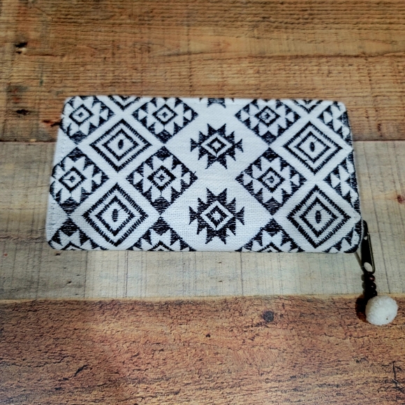 Trades Of Hope | Accessories | Nwt Trades Of Hope Northern Thai Wallet ...